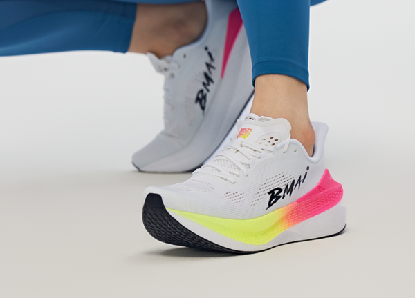 【丰厚赏金】必迈 XRML001 驚碳Mix2.0马拉松缓震支撑碳板跑鞋_消费众测_什么值得买